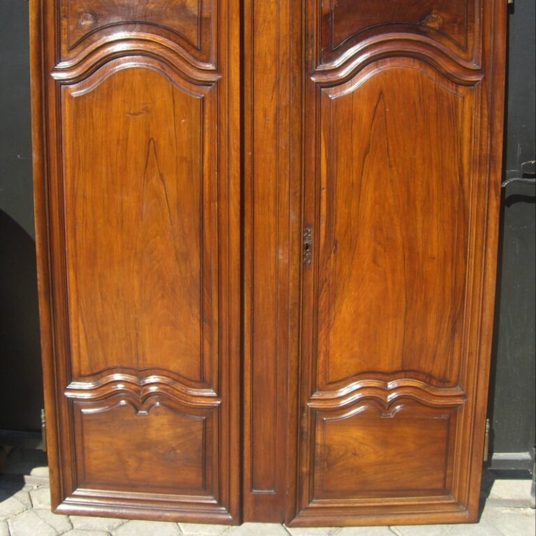 Pair Of 17th Century Louis XIV Doors – La Maison Francaise Antiques